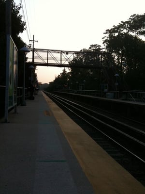 LITTLE NECK LIRR - Updated June 2026 - Little Neck Pkwy & 39th Ave ...