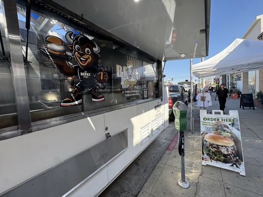 THE BEAST BURGER - Updated December 2025 - 65 Photos & 71 Reviews ...