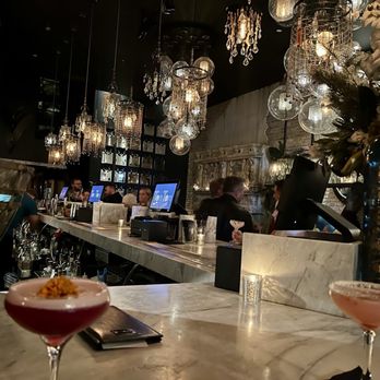 TOM TOM - Updated June 2025 - 1556 Photos & 1158 Reviews - 8932 Santa ...