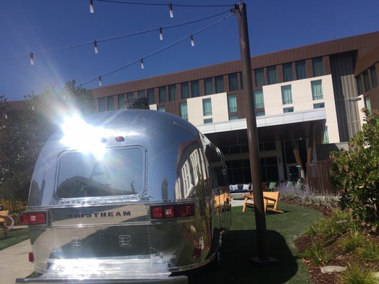AIRSTREAM BAR - Updated December 2025 - 800 Moffett Blvd, Mountain View ...