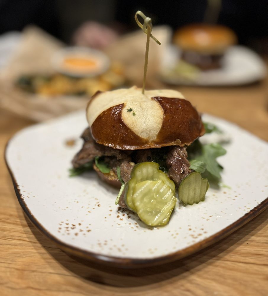 TRULAND BURGERS & GREENS - Updated January 2026 - 524 Photos & 615 ...