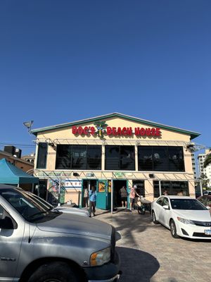 DOC’S BEACH HOUSE - Updated August 2024 - 397 Photos & 568 Reviews ...