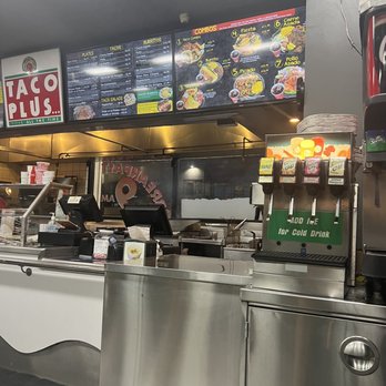TACO PLUS - Updated October 2025 - 122 Photos & 385 Reviews - 1525 S ...