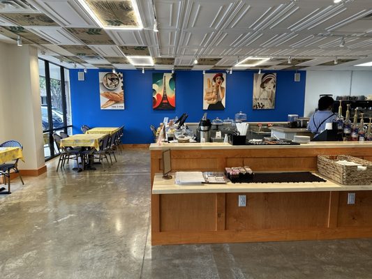 TABLE A PAIN - Updated August 2025 - 11 Photos & 17 Reviews - 628 W ...