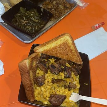 THE RABBIT HOLE - Updated April 2025 - 588 Photos & 511 Reviews - 2659 ...