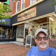 MONUMENT PIZZA PUB - 23 Photos & 27 Reviews - 60 N Public Sq, Angola ...