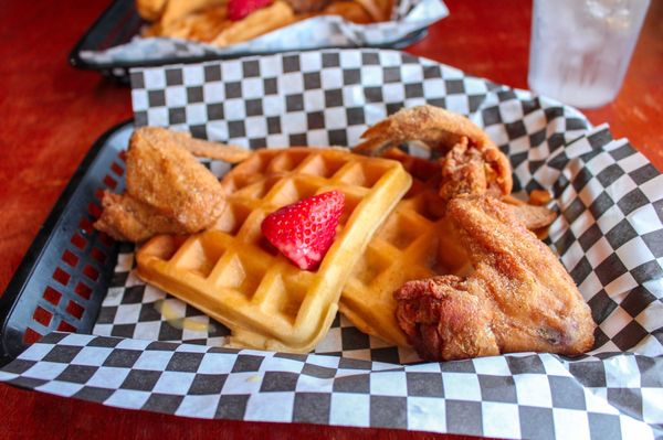 THE ROLLING ROOSTER - 331 Photos & 436 Reviews - Bars - 13717 Mopac ...