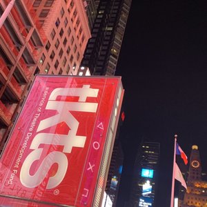 TKTS TIMES SQUARE - 165 Photos & 306 Reviews - 47th St and Broadway ...