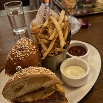 THE BENJAMIN HOLLYWOOD - Updated January 2025 - 282 Photos & 93 Reviews ...