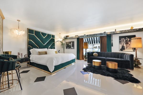 THE VELVET ROPE - Updated July 2025 - 140 Photos & 42 Reviews - 120 W ...