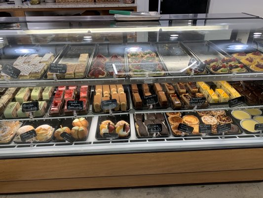 DÉLICE BAKERY & CAFÉ - 287 Photos & 215 Reviews - 2747 S State St, Salt ...