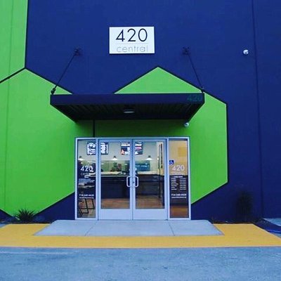 420 CENTRAL - Updated December 2025 - 481 Photos & 672 Reviews - 420 W ...