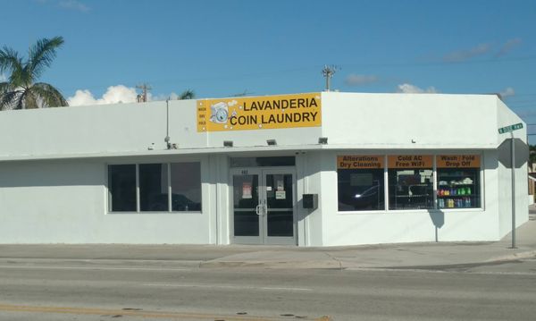 LAVANDERIA COIN LAUNDRY - Updated July 2024 - 402 N Dixie Hwy, Lake ...