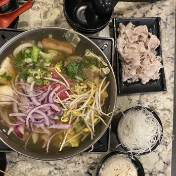 J POT MINI HOT POT & BAR - Updated July 2024 - 1285 Photos & 763 ...