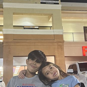 VIP FAMILY INDOOR PLAY & MORE - Updated September 2024 - 57 Photos & 17 ...