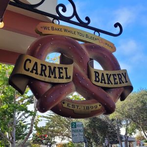 CARMEL BAKERY - 1200 Photos & 898 Reviews - Ocean Ave Between Dolores ...