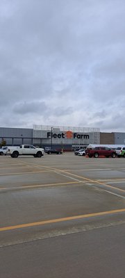 FLEET FARM - Updated December 2025 - 22 Reviews - 4650 Cross Pointe ...