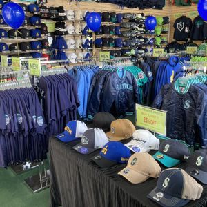 MARINERS TEAM STORE - Updated October 2025 - 55 Photos & 22 Reviews ...