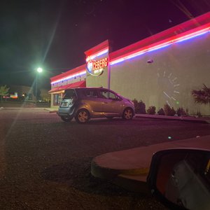 ICEBERG DRIVE INN - 109 Photos & 168 Reviews - Ice Cream & Frozen ...