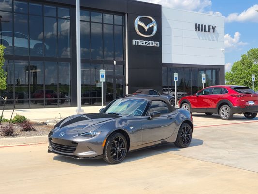 HILEY MAZDA OF FORT WORTH - Updated September 2025 - 21 Photos & 28 ...