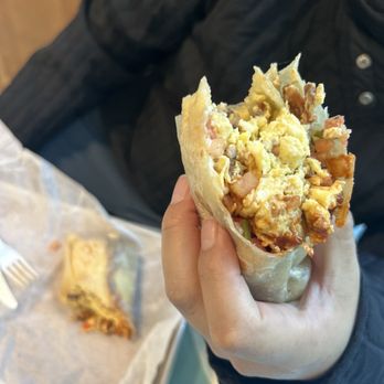 COMMISSARY - Updated December 2025 - 552 Photos & 370 Reviews - 1217 ...