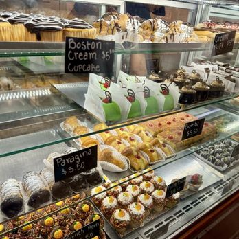 MODERN PASTRY SHOP - Updated January 2025 - 3991 Photos & 2786 Reviews ...