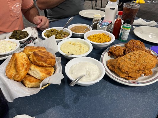 COUNTRY VITTLES RESTAURANT & GIFT SHOP - Updated May 2026 - 80 Photos ...