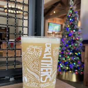 MAPLE ON THE LAKE - Updated September 2025 - 103 Photos & 93 Reviews ...