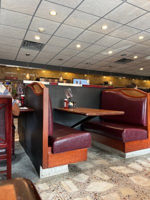 CHILLERS GRILL - Updated December 2025 - 352 Photos & 525 Reviews ...