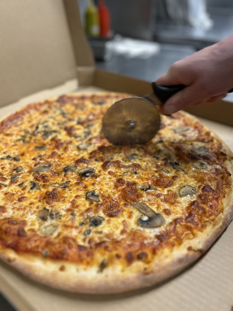 KNOCKOUT PIZZA - Updated August 2025 - 29 Photos & 10 Reviews - 682 ...