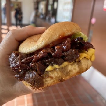 W & M BAR-B-Q BURGER - Updated September 2025 - 1095 Photos & 731 ...