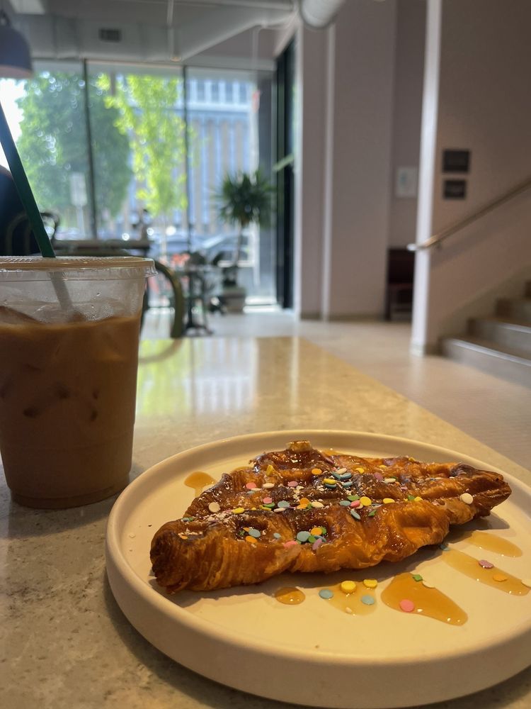 MOONSHOT COFFEE BAR - Updated January 2026 - 114 Photos & 64 Reviews ...