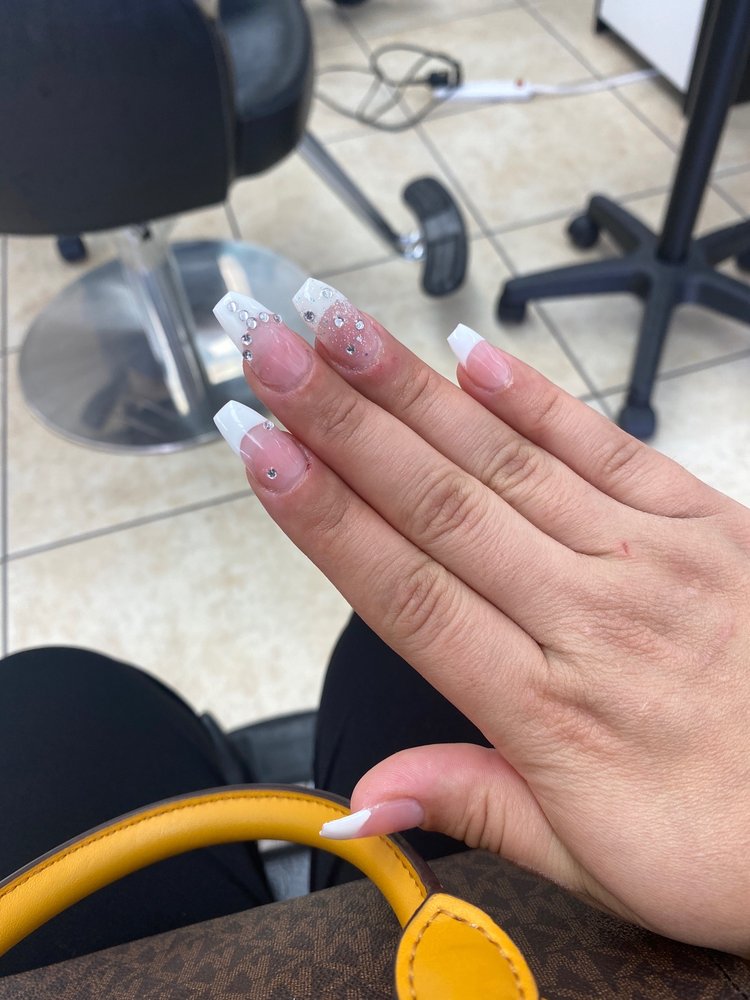 YEN NAILS - 18 Photos & 11 Reviews - 4095 SW 137th Ave, Miami, Florida ...