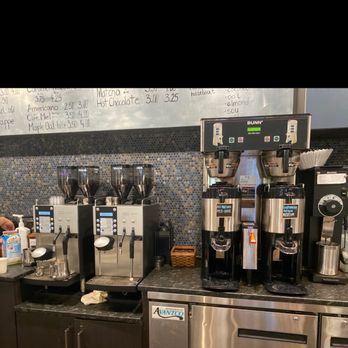 GLOBAL GROUNDS COFFEE - Updated August 2025 - 24 Photos - 7393 Pearl Rd, Middleburg Heights ...