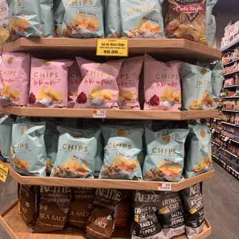 DUMBO MARKET - Updated October 2025 - 28 Photos & 14 Reviews - 205 ...