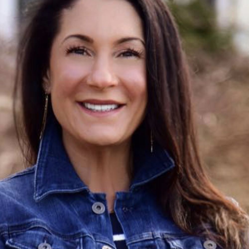 Laura Bosse's Instagram, Twitter & Facebook on IDCrawl