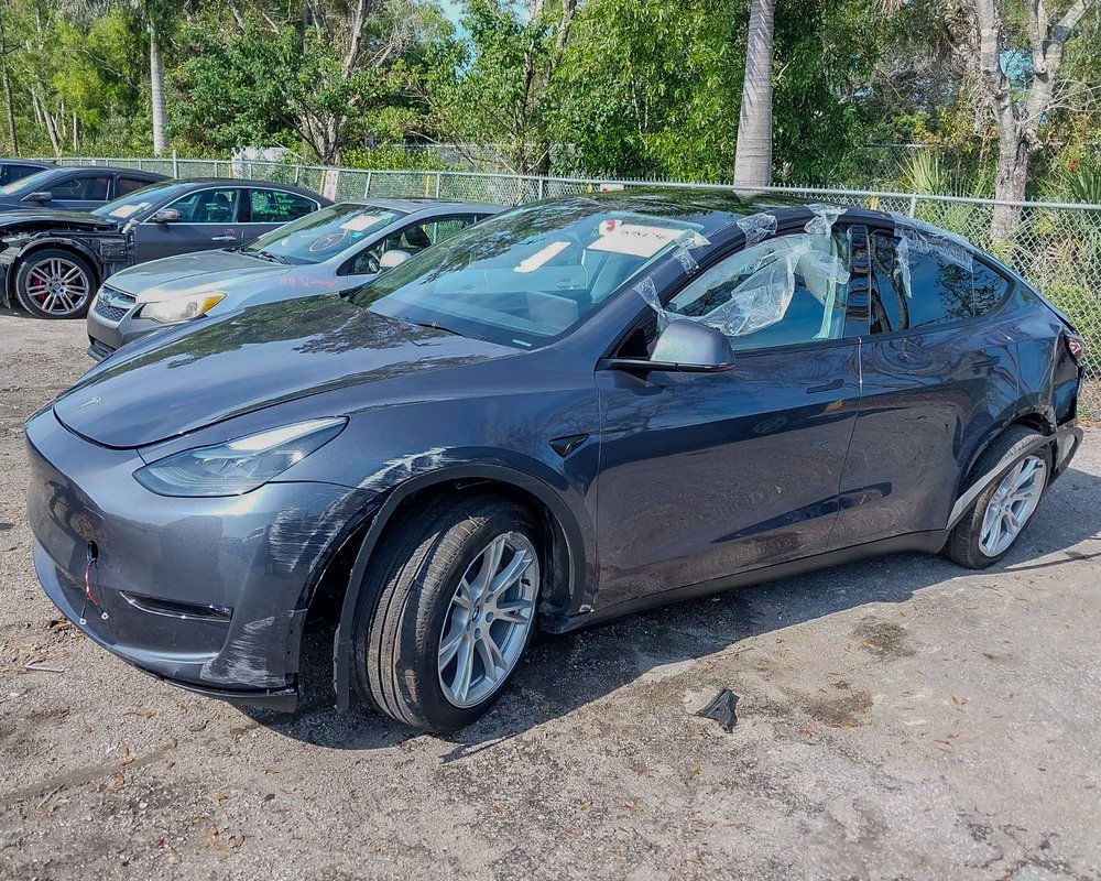 TESLA REPAIR & MODS - Updated October 2024 - 32 Photos - 5556 Corporate ...