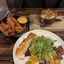 UNCOMMON GRILL - Updated February 2025 - 390 Photos & 346 Reviews - 777 ...