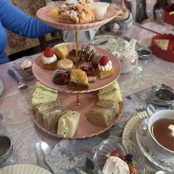 THE PINK DOOR TEA HOUSE - Updated August 2024 - 272 Photos & 102 ...