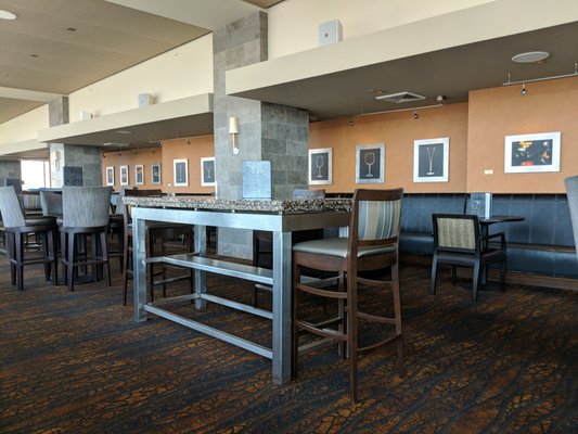 PEAKS LOUNGE - 160 Photos & 211 Reviews - Lounges - 650 15th St, Denver ...