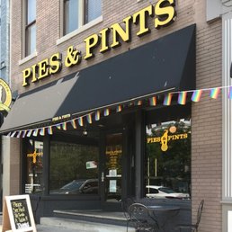 PIES & PINTS - LEXINGTON - Updated October 2025 - 451 Photos & 611 ...