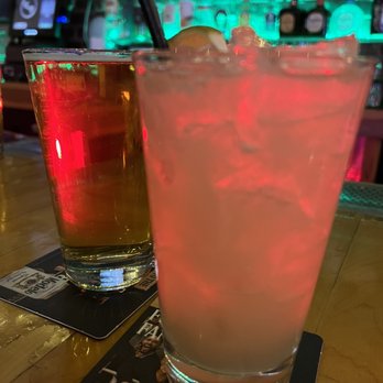 THE WRECK ROOM - Updated October 2025 - 90 Photos & 270 Reviews - 1390 ...