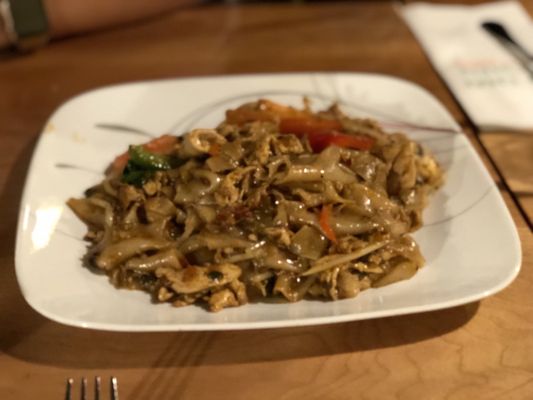 PAD THAI KITCHEN - 249 Photos & 530 Reviews - 2309 SE Belmont St ...