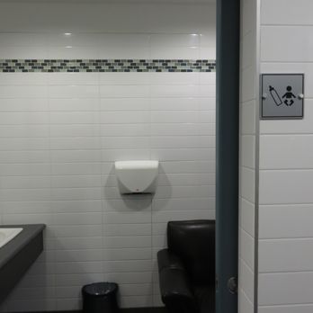 CARREFOUR RICHELIEU - Updated November 2024 - 600 Rue Pierre-Caisse ...