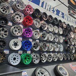 SUMMIT RACING EQUIPMENT - 55 Photos & 146 Reviews - 960 E Glendale Ave ...