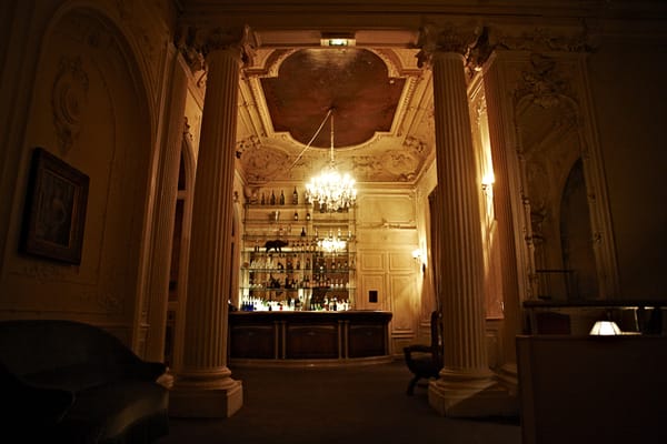 LE CARMEN - Updated May 2026 - 26 Photos & 75 Reviews - 34 rue Duperré ...