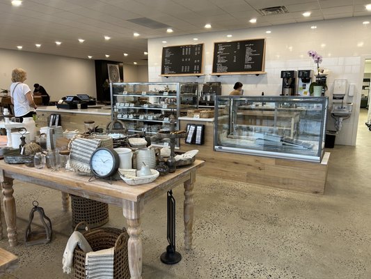 MILL 72 BAKE SHOP & CAFE - Updated July 2024 - 10 Photos - 1784 Quentin ...