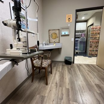 BRAND OPTOMETRY - Updated June 2024 - 27 Photos & 197 Reviews - 330 N ...