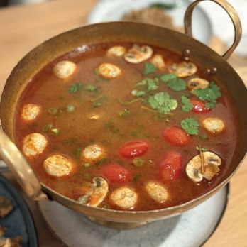 MANON - Updated October 2025 - 1151 Photos & 425 Reviews - 3250 Yorba ...