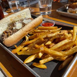 CHOMP KITCHEN AND DRINKS - Updated December 2025 - 377 Photos & 269 ...